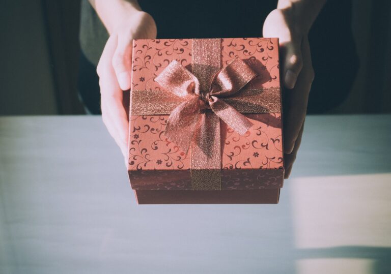 5 Ways To Make A Lasting Impression Through Greeting Cards 5-ways-to-make-a-lasting-impression-through-greeting-cards